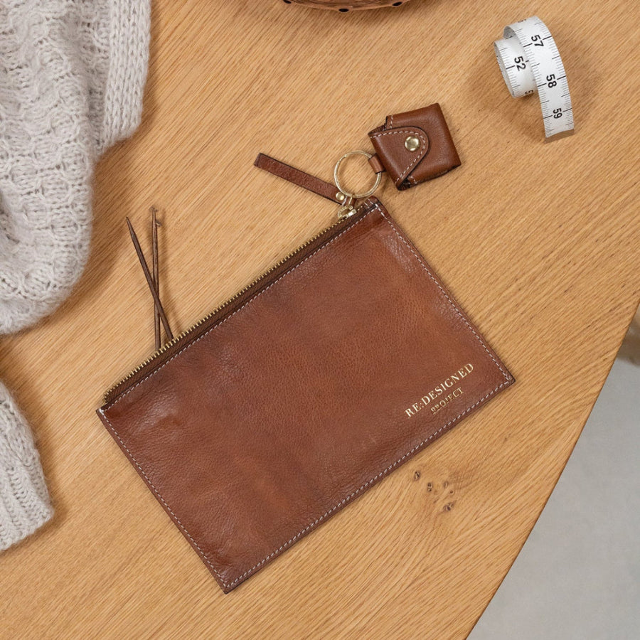 Re:Designed Tilbehørspung - Stor (Project 5- Walnut/Gold) | BRUUN STRIK – Bruun Strik